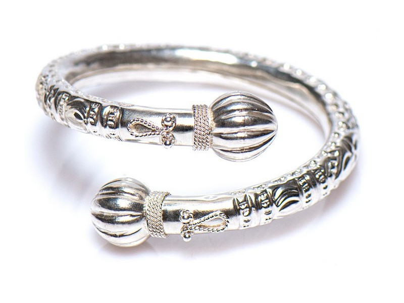 Nieuwe Surinaamse sieraden online bestellen| Surinaamse juwelier